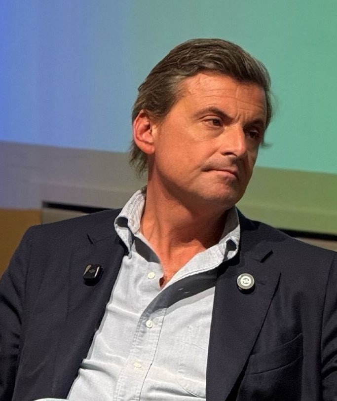 Calenda: "Nelle Marche non corriamo, ma non voterei chi dice no ai ...